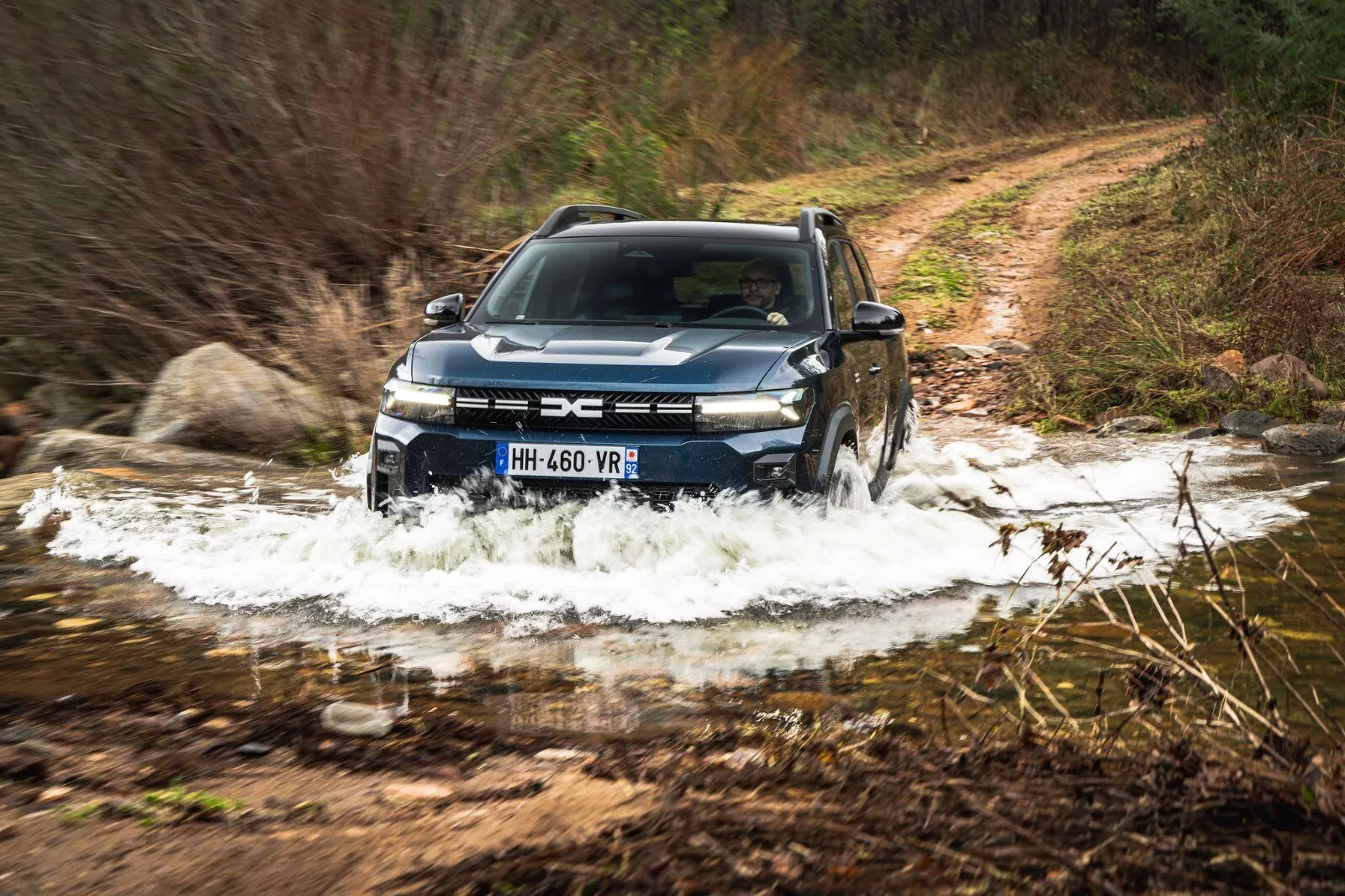 Dacia acelera em 2026: híbridos mais potentes, GPL automático e até 1. ...
